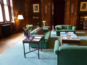 Virgin Mobile Ad Filmed at Bearwood College