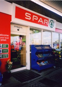 Spar and Blakemore Foundation raise funds for Worcester hospice ...