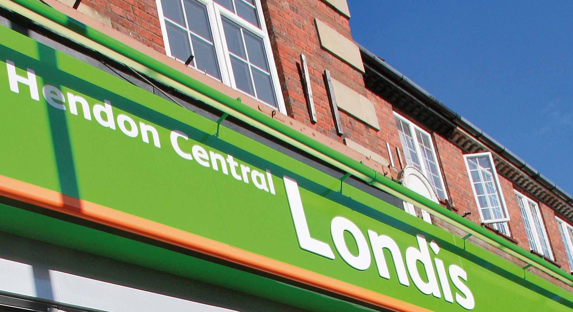 Booker to buy Londis and Budgens for £40m | Talking Retail