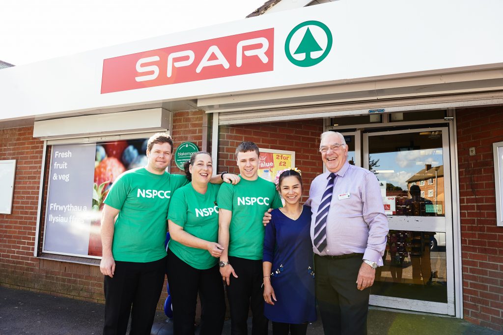 Spar store raises over £30,000 for charity | Talking Retail