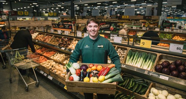 Morrisons introduces plastic-free fruit and veg areas | Talking Retail