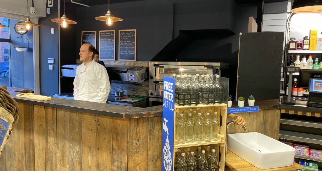 Hybrid stores to lead the way in the future, report shows | Talking Retail
