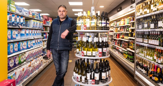 Stockport Go Local Extra store unveils new look | Talking Retail