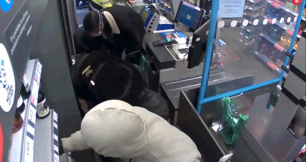 Gangs with ‘freedom to loot’ drive spiralling store crime, Co-op data ...