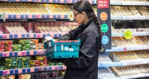 Analysts respond to data showing huge decline in retail jobs | Talking ...
