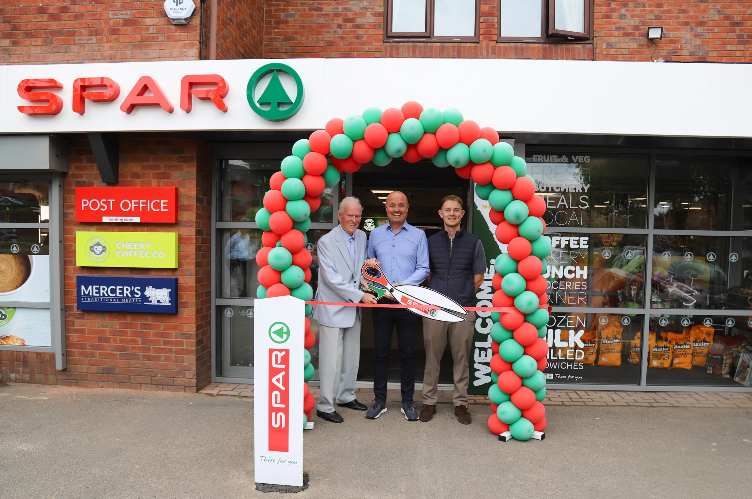 Spar Walton Park enters a new era under Hunts’ ownership after £365,000 ...